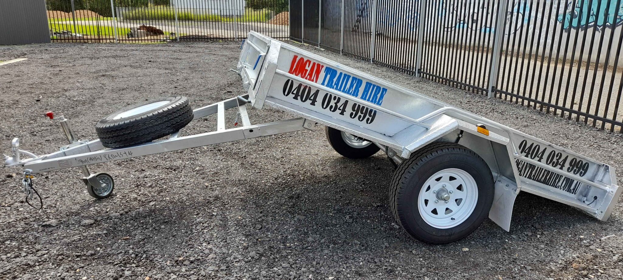 8 x 5 Box Trailer | Logan Trailer Hire | Cage Trailers, Car Trailers ...